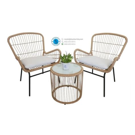 Set Kursi Rotan Model Rangka Besi