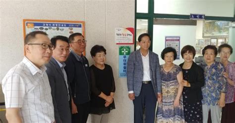 이재준 고양시장 무더위쉼터 찾아 건강관리 설명