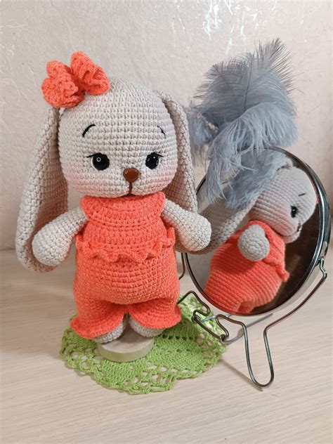 Ваши работы и схемы игрушек амигуруми Дуже миле тендітне зайченятко