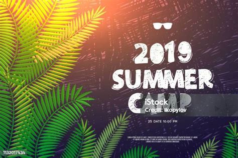 여름 휴가 및 여행 테마 여름 캠프 포스터 벡터 일러스트 레이 션 여름 캠프에 대한 스톡 벡터 아트 및 기타 이미지 여름