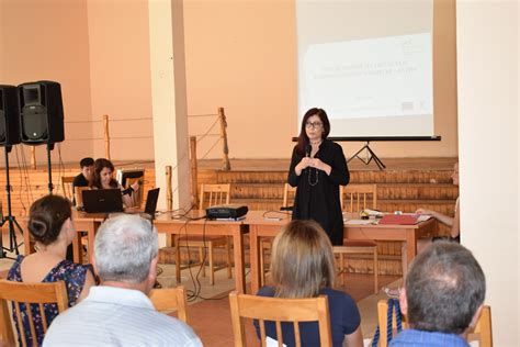 ОИЦ ВАРНА ПРОВЕДЕ ИНФОРМАЦИОННА СРЕЩА В ОБЩИНА ДЪЛГОПОЛ Eufunds