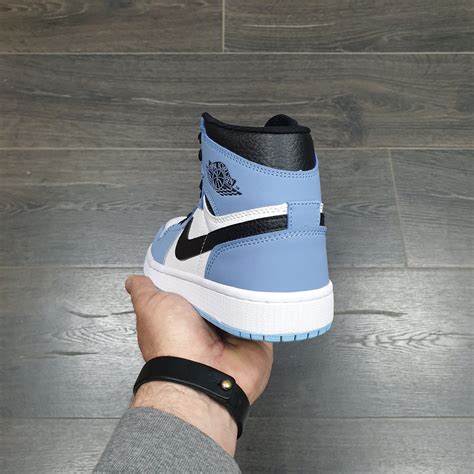 Купить женские и подростковые кроссовки Эйр Джордан 1 | Air Jordan 1 ...