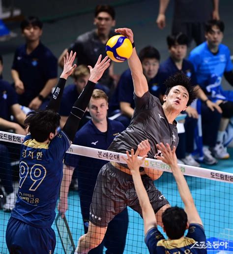 임동혁 강력한 스파이크 [포토]｜스포츠동아