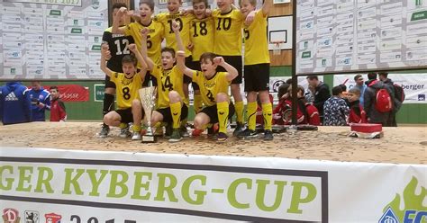 Dynamos U13 Schlägt Hochkaräter Sportgemeinschaft Dynamo Dresden Die Offizielle Website