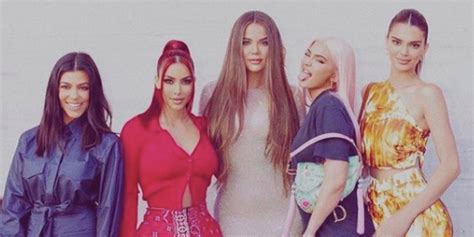 Kuwtk Khloe Kardashian Brags About Kim Kylie And Kendall New Skims Shoot