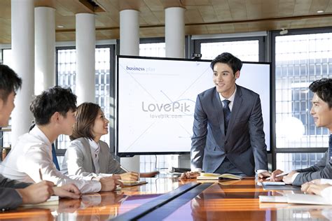 회사 연말 회의 직원 사진 무료 다운로드 Lovepik