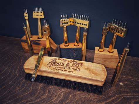Пробойники для кожи "Tools and Toys Brass". Эксклюзив!