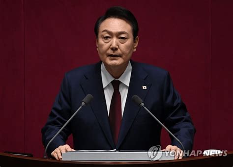 韩国宪政史首次韩媒尹锡悦施政演说最大在野党集体抵制 搜狐大视野 搜狐新闻