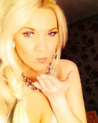 Blonde Selfie Porn Pics PICTOA