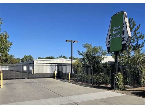Storage Units In Reno Nv At 2980 Kietzke Ln Extra Space Storage