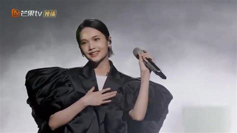 浪姐23公杨丞琳现场演唱《年轮说》真的太稳啦！不愧是资深vocal，恭喜杨丞琳踢馆成功！期待后续公演音乐流行音乐好看视频