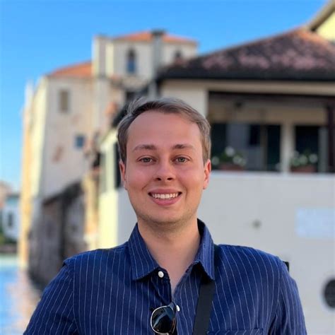 Philip Vaduva Linkedin