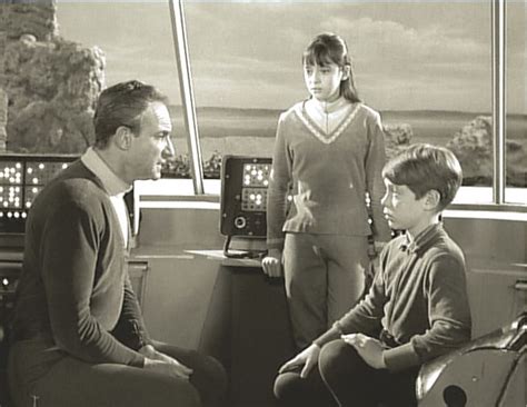 Daves Classic Films Lost In Space Season One Episodes 16 17 The