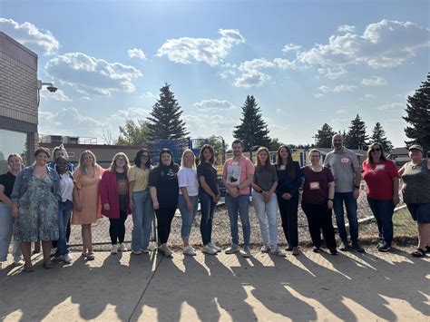 Ecole Olds Elementary School The Staff Is Busy Preparing For All Your