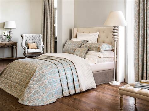 Размеры двуспальных кроватей какие бывают таблица размеров