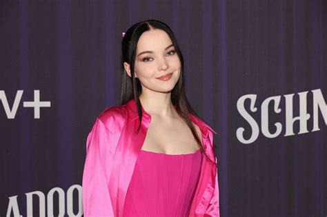 Dove Cameron Schmigadoon Season Photocall Satiny Org