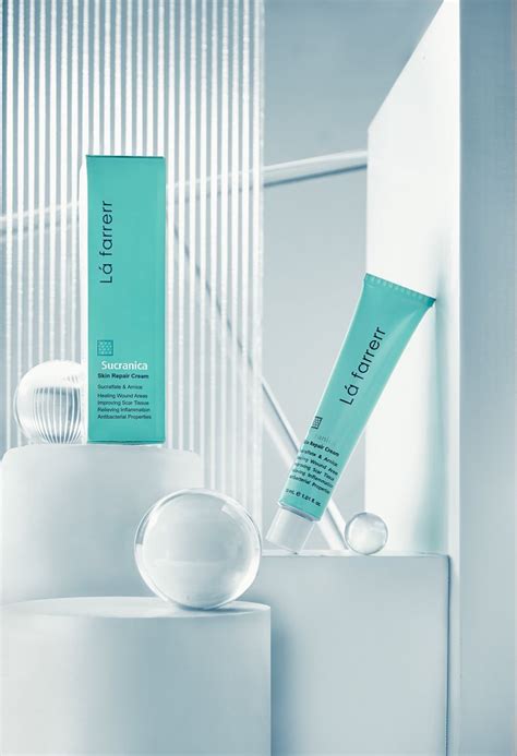 8 Deconstruct Space Ideas Beauty Products Photography Cosmetic