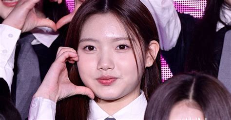 Mhn포토 아이랜드2 김은채 정직한 볼하트