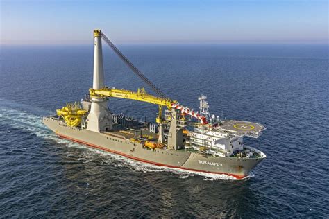 Alan Ogg On Linkedin Drillship Turned Crane Vessel Gearing Up For