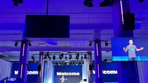 Dockercon23 Containerization Devops Techinnovation Networking Continuouslearning Akshil Shah