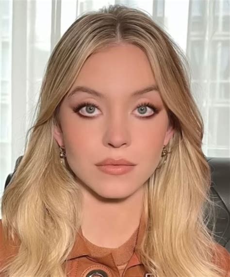 Pin By M On Makeup Inspo Big Eyes Makeup Big Nose Makeup Nose Makeup