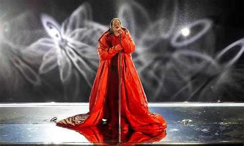 Rihannas 2023 Super Bowl Halftime Show Now Most Watched Of All Time