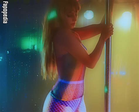 Dianna Agron Nude Leaks Photo Fapopedia