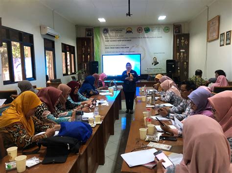 Ct Integration Training For Core Chemistry Teachers In Central Java Seaqis