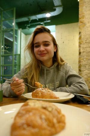 Zishy Nyla Rox Stays Determined X Px Mar