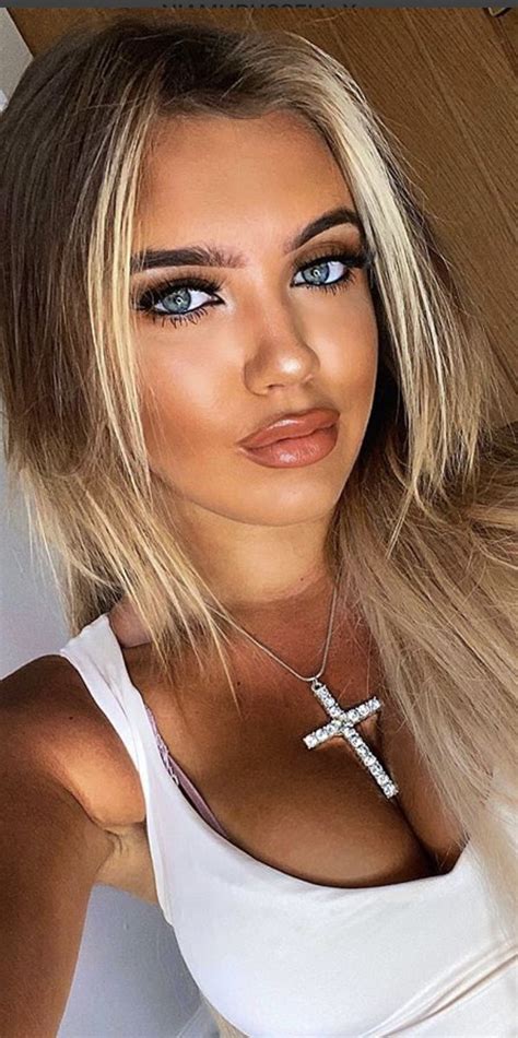 Hottie Women Amazing Women Female Portrait Pretty Face Appealing