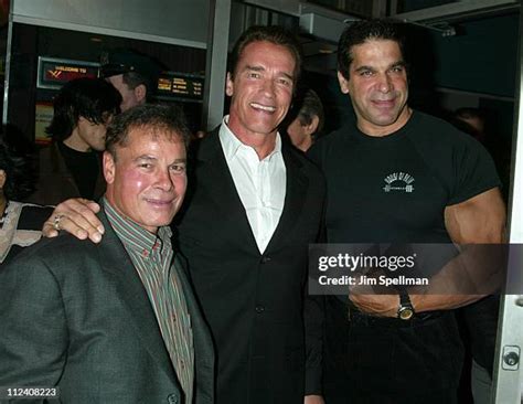 Arnold Schwarzenegger 2002 Photos And Premium High Res Pictures Getty