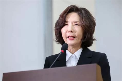 “가로채기 아닌 학계 관행” 논문 논란 해명한 이진숙 이공계 교수들 “우리는 바보냐”