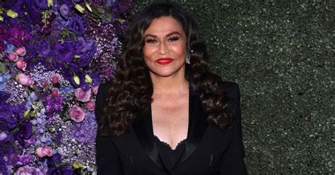 What Is Tina Knowles Net Worth Beyonces Mom Loses 1m Cash And