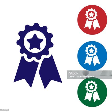 흰색 배경에 고립 된 스타 아이콘 블루 메달 우승자 업적 표시 수상 메달 벡터 일러스트 군사에 대한 스톡 벡터 아트 및 기타 이미지 Istock