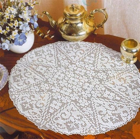 Великолепная круглая салфетка филейным вязанием крючком Филейное вязание крючком схема салфетка