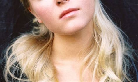 Annasophia Robb Será Carrie Em Série Baseada Em ‘sex And The City Jornal O Globo