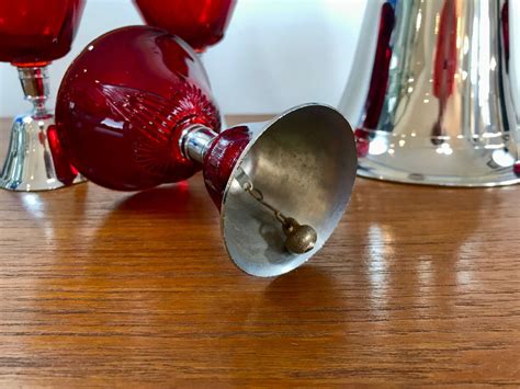 A Rare American Art Deco Bell Cocktail Shaker With 4 Bell Cocktail