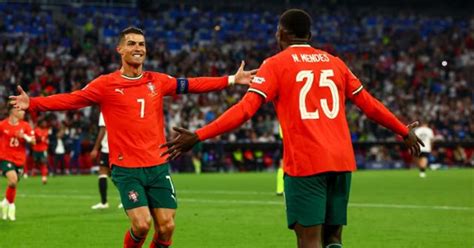 40세 골잡이 호날두 역전 결승골로 네이션스리그 결승 이끌어 25년 독일 저주 끊어