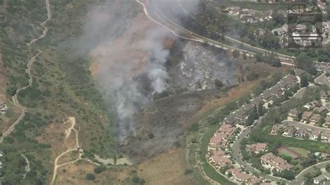 Crews Battle Brush Fire In Laguna Niguel Ktla