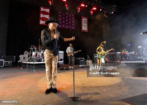 Dwayne Higgins Photos And Premium High Res Pictures Getty Images