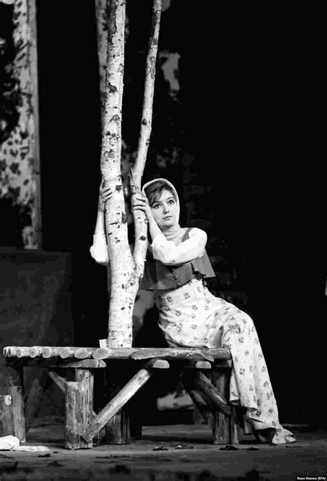 Някъде в кв Изток Как живя актрисата Виолета Донева убита в дома си