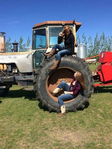 Bestfriend Photoshoot Bestfriend Tractor Farm Photoshoot Country