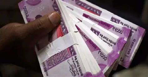 Earn 1 Lakh Rupees A Month From Youtube That Too By Working Just 3