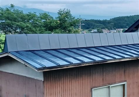 飯山市K様邸屋根雪割り設置工事 各種サービスの工程やスタッフが作業に取り組む様子を画像でご紹介 長野市の外壁塗装屋根塗装なら