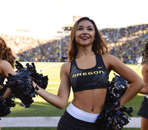 Oregon Cheerleaders 2003