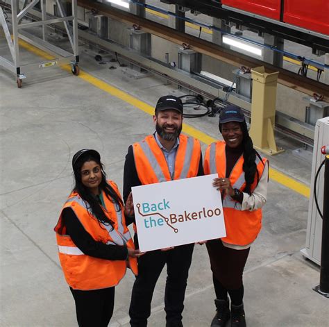 London Leaders Visit Factory That Would Make The New Bakerloo Trains