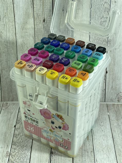 Набор двусторонних маркеров для скетчинга и рисования на спиртовой основе Zishu 36 шт в