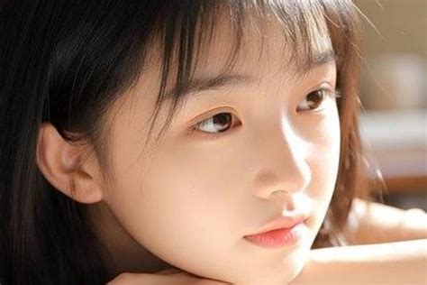 日本男女学生裸露上体体检，引起的风波检查家长男生