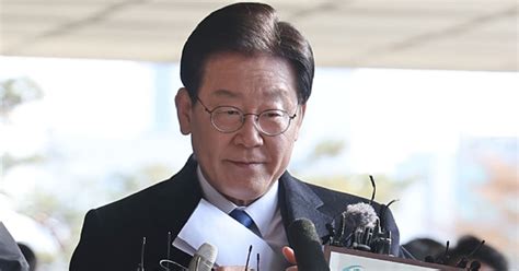 이재명 11시간째 검찰 조사…‘묵비권 행사 중 심야조사 거부할 듯