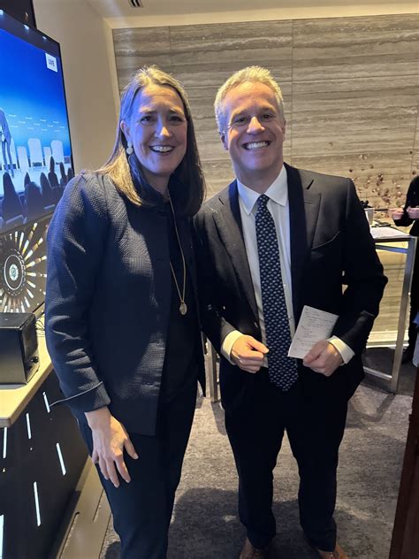 Energy Decarbonization Evs Bnefsummit Sanfrancisco Patti Poppe